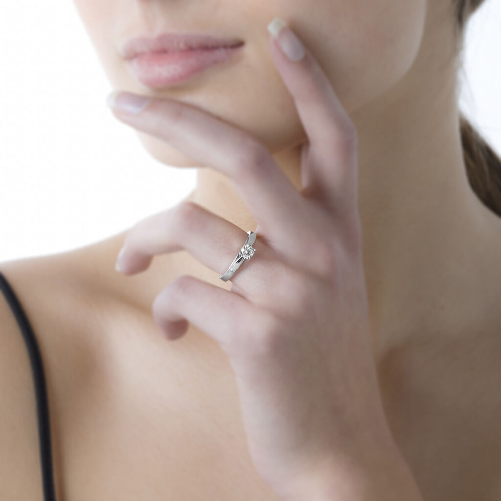 Bagues solitaires Or Diamant Brillant / Rond 4 griffes Blanc 375/1000 ...
